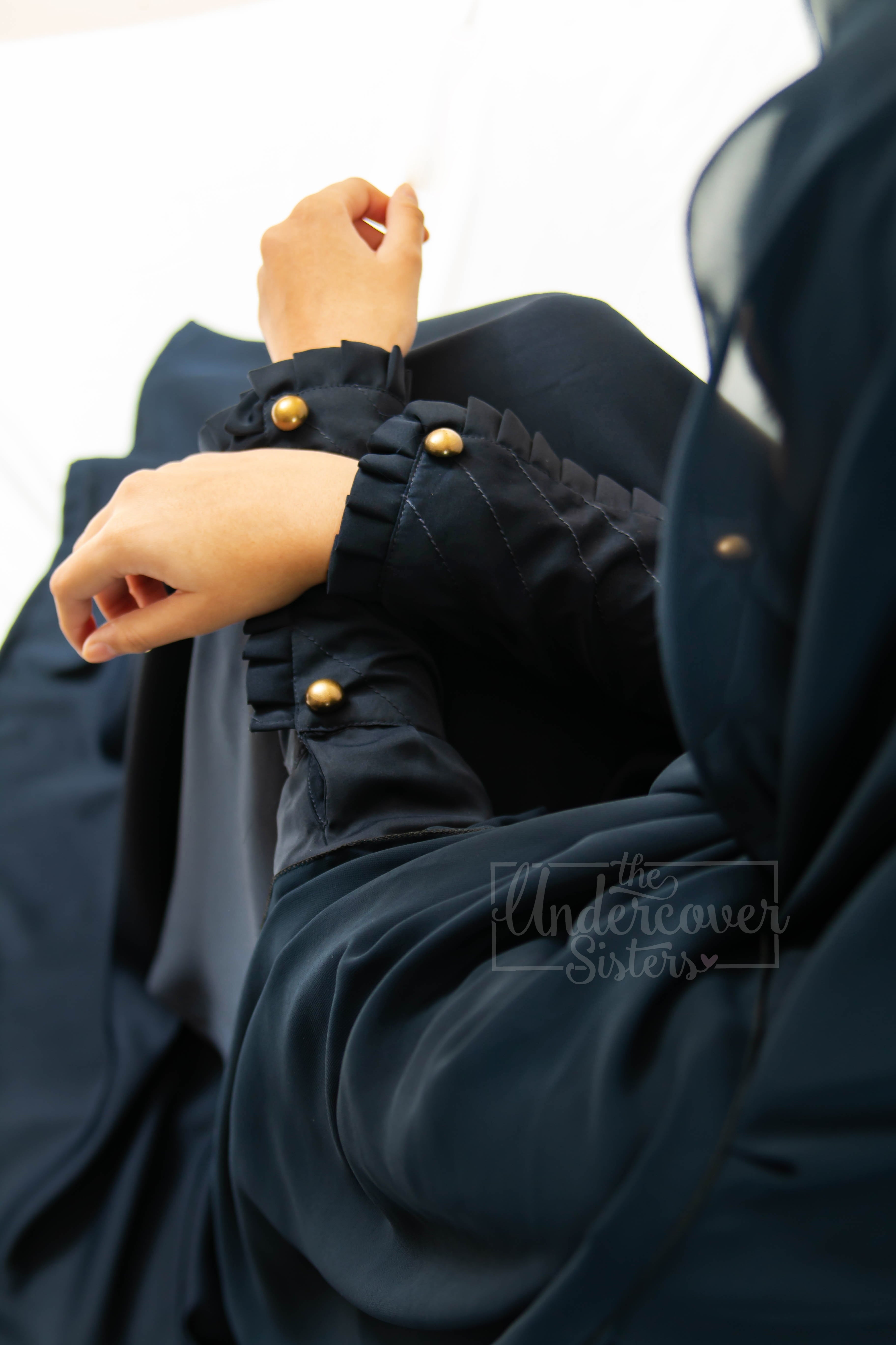 Essential-III – The Undercover Sisters